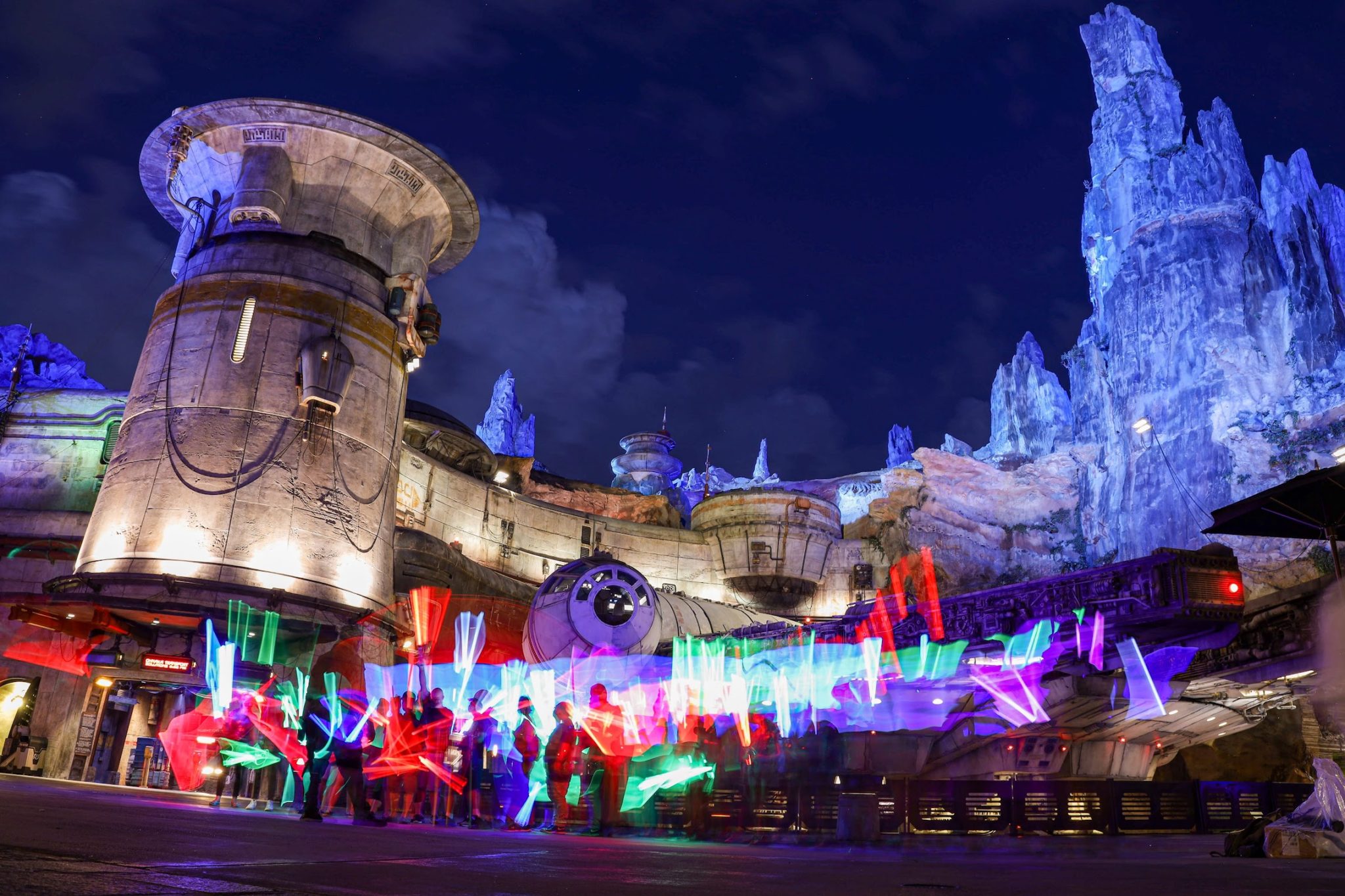 Event & Lightsaber Meetup Photos | Galaxy's Edge Photos